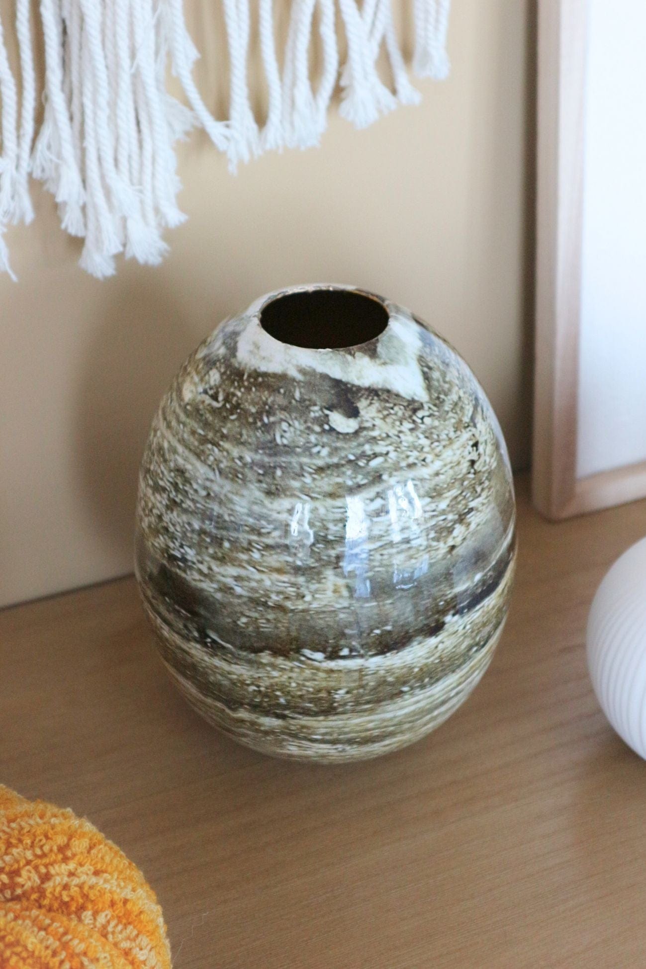 Dora - Vaso in metallo finto marmo oro | Item International