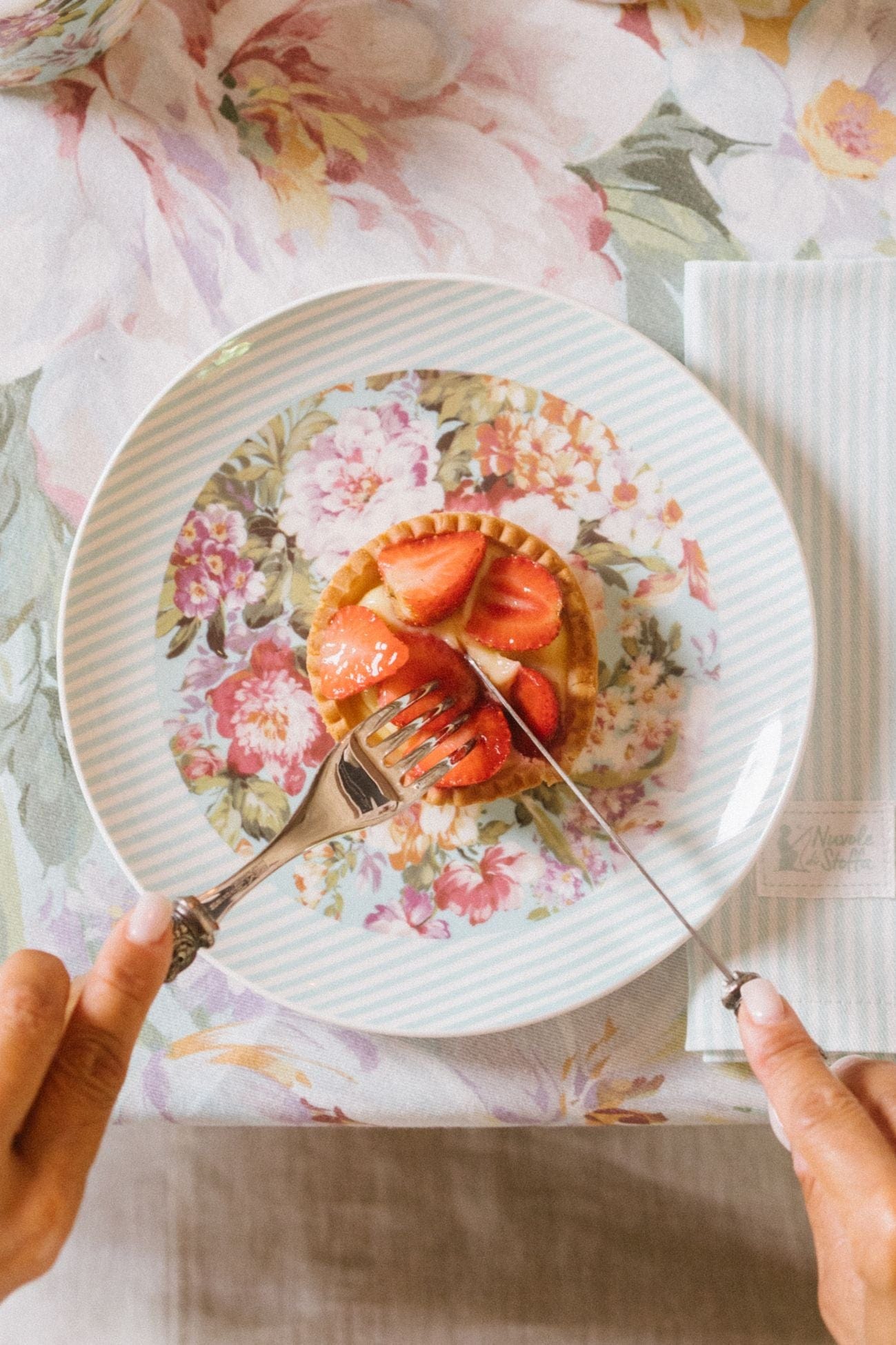 Grace - Piatto da dolce floreale in porcellana ∅ 20 cm | Nuvole di Stoffa