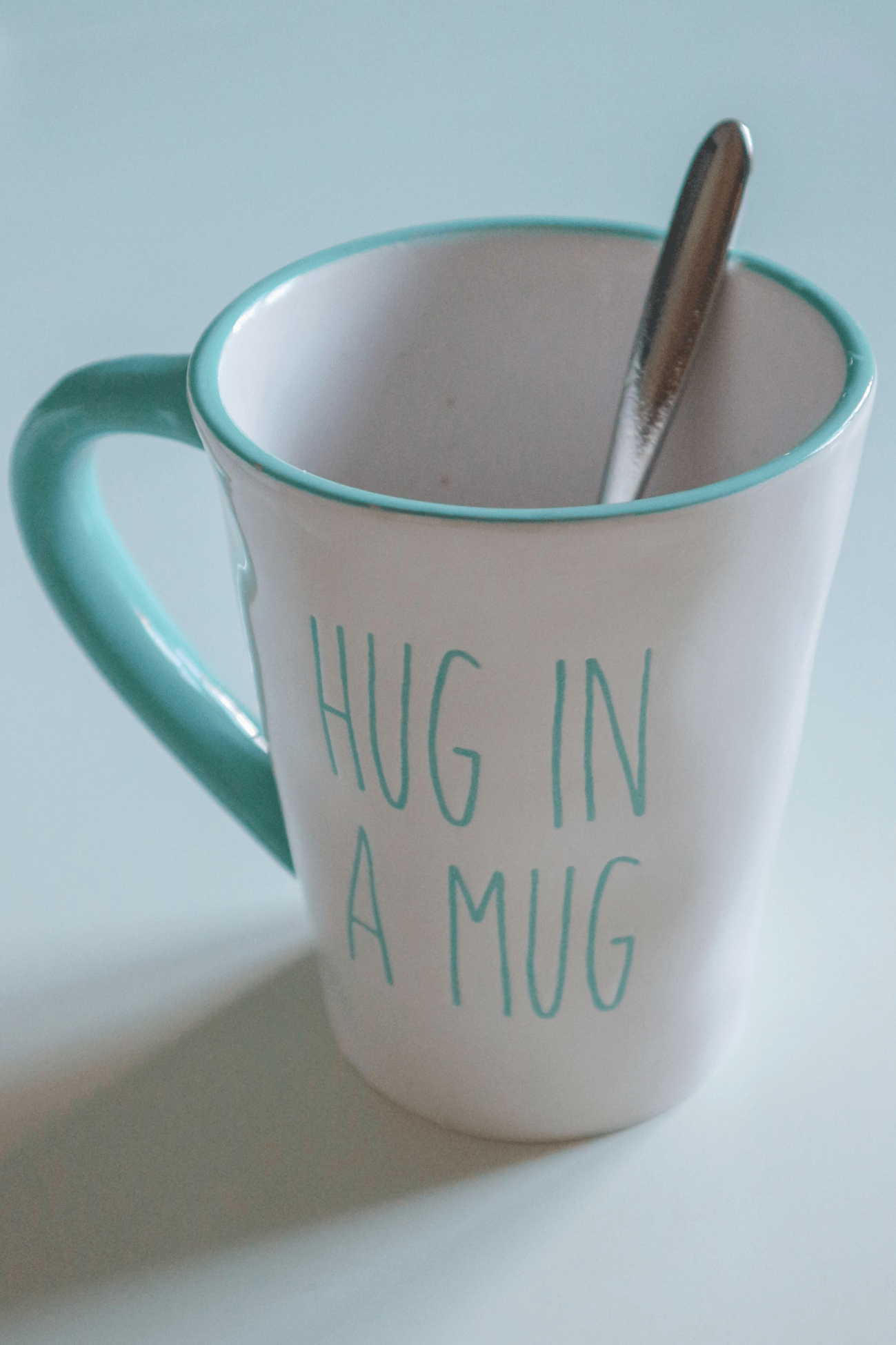 Set di 2 tazze in ceramica bianca - Hug in a Mug